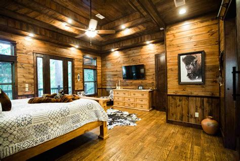 Lasso The Moon Broken Bow Oklahoma