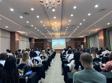 경북 원어민 영어 교사 경북을 공부하다