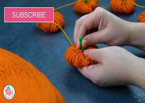 Diy Yarn Pumpkin Garland Tutorial Diy Joy