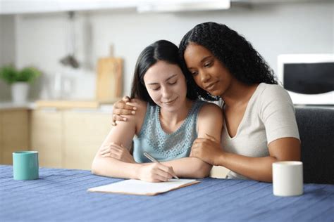 5 Hundred Asian Interracial Lesbian Couple Royalty Free Images Stock