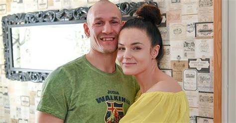 Rakastunut Nadia Ammouri Paljastaa Amin Asikaisesta Hämmennyin