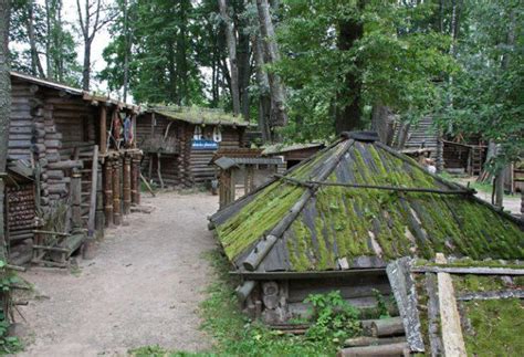 Лиелвардский замок, Uldevena koka pils - Лиелварде