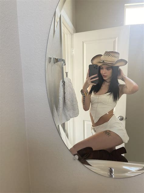 Introducing Bella Nova Pornstar Interviews