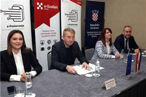 Platforma E Poslovanje Za Administrativno Rasterećenje Poduzetnika Glas Istre