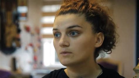 რა დაზიანებები მიაყენა 54 წლის მამათილმა სასაფლაოზე 30 წლის რძალს ნახეთ მძიმე ფოტოები და