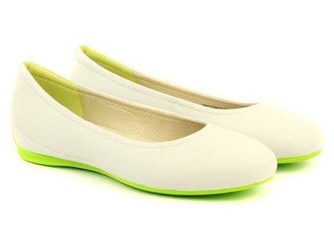 ქალის ფეხსაცმელები