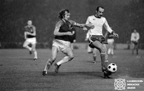 „დინამოს“ ლეგენდარული „ათიანი“ რომელსაც ესპანელმა ჟურნალისტმა „კავკასიელი ჯადოქარი“ უწოდა 18