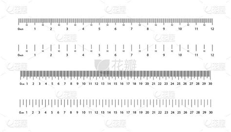 厘米和英寸的尺子。按厘米、毫米和英寸的比例测量。带公制线的米尺。长度与几何尺寸。黑色简单的尺子与数学素材 花瓣网