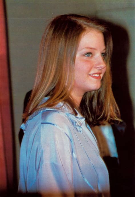 24 Vintage Photos Of A Very Young Jodie Foster In The 1970s ~ Vintage Everyday