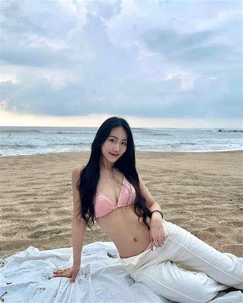 Pink Bikini And Unzipped White Jeans On The Beach Rprettyasiangirls