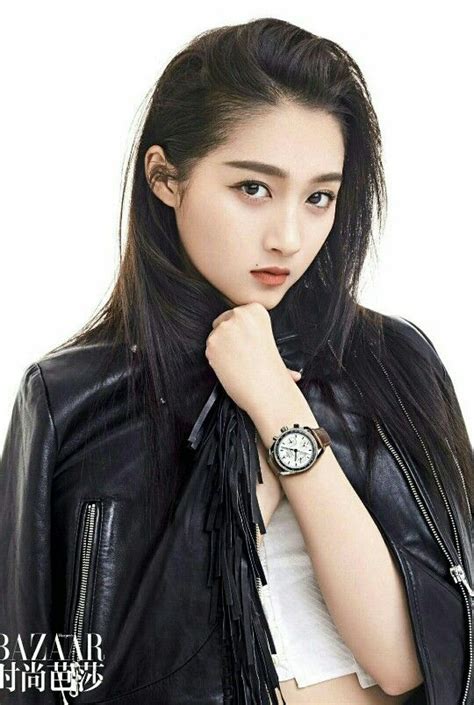 Guan Xiaotong アジア美人 レザー 偶像