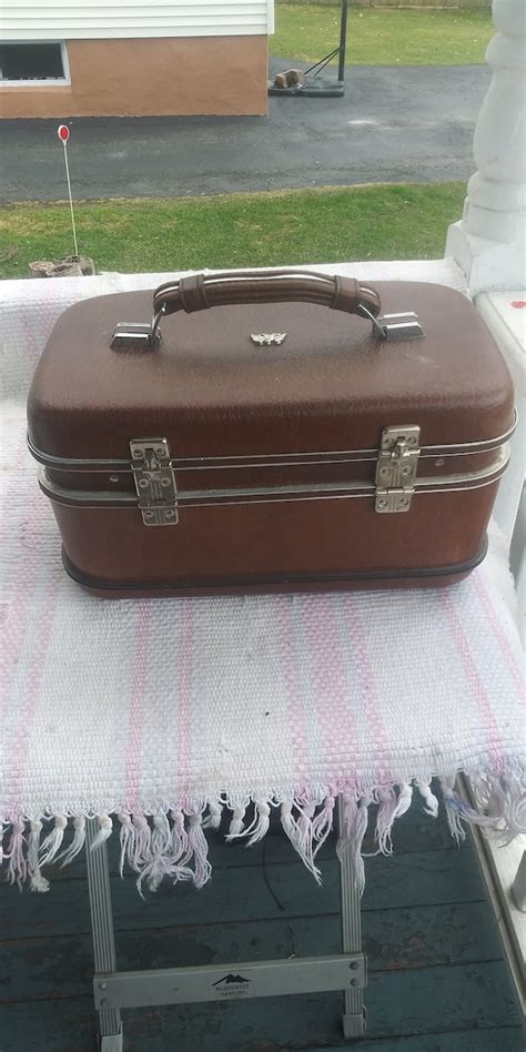 Vintage Airway Train Case Gem