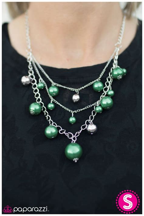 Paparazzi Accessories Classically Captivating Green