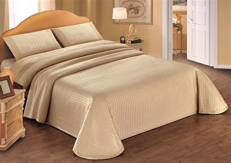 Новости Шоу бизнеса Внучку актера Моргана Фримана Идену Хайнс зарезали во время изгнания бесов