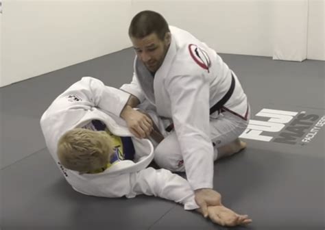 How To Pass The Half Guard In Brazilian Jiu Jitsu Bjj Fanatics