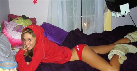 Superhoneys Little Red Hottie Hood