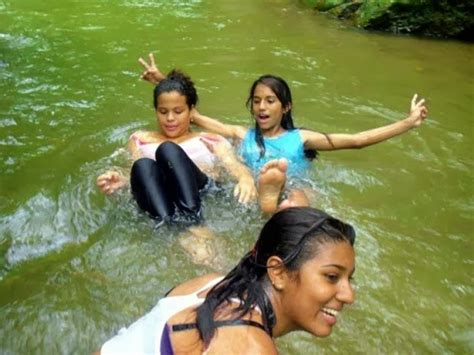 World School Girls Top Hot Pic Pawena Kello School Girls Sri Lanka