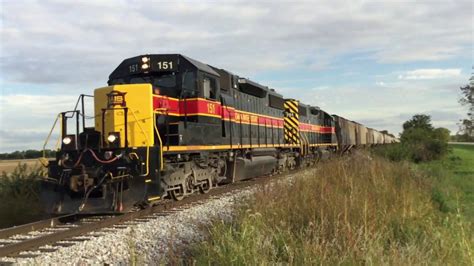 Iais 151 Sd38 2 Leads The Iowa Interstate Pesi Near Putnam Il And Busw In Bureau Il 10 04 19