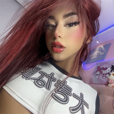 Cuteroxxy Webcam Show Celebmasta