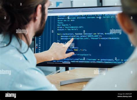 Programmatori Di Sviluppo Professionali Che Programmano Il Software Del