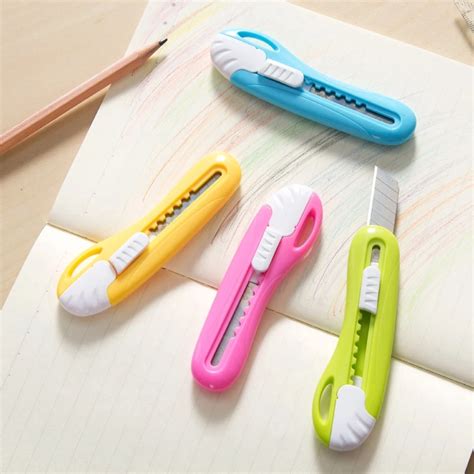 델리 카와이 미니 유틸리티 나이프 캔디 컬러 포켓 개폐식 종이 상자 아트 커터 레터 오프너 2024만능 칼 Aliexpress