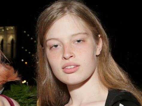 일론 머스크의 딸 비비안 윌슨 모델 데뷔