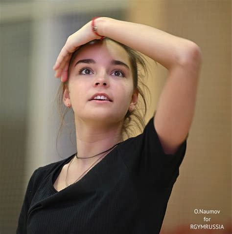 Pin Van Averins Fan Op Дина Аверина лента