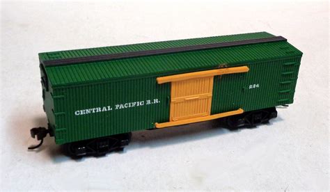 Ho Scale Used Bachmann Central Pacific Old Timer Box Freight