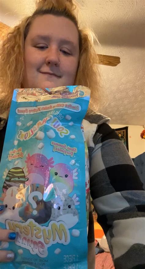 Unboxing R Squishmallows
