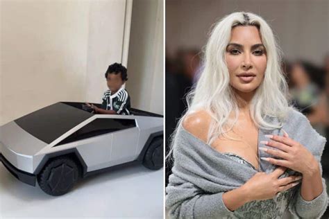 Obsequian mini tesla a hijo de Kim Kardashian en su cumpleaños El Momento Chiapas