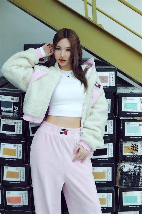 타미진스 뮤즈 트와이스 나연 가을화보  연예이슈 수다방 네모판