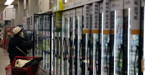 평소 어디에 돈 쓰세요고령층·저소득층이 고물가 손해 더 봤다