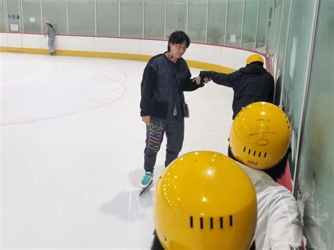 함평중학교 얼음판 위 신나는 스케이트” 빙상 체험활동