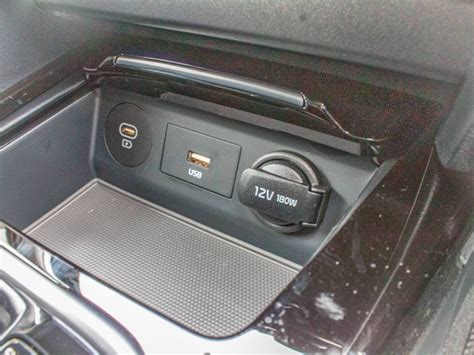 kia xceed phev hatchback suv hybrid hire