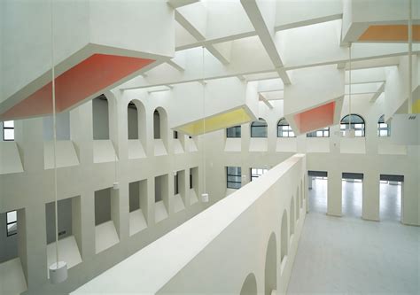 Gallery Of Guizhou Media Vocational And Technical School Library And Information Center West