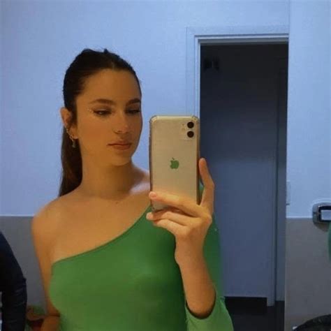 𝑳𝒊𝒏𝒂 Linamarcantonio On Threads