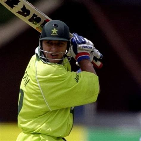 వన్డేల్లో తొలి ఫాస్టెస్ట్ సెంచరీ సచిన్ బ్యాట్‌తో పాక్ ప్లేయర్ ప్రపంచ రికార్డ్ ఎప్పుడు