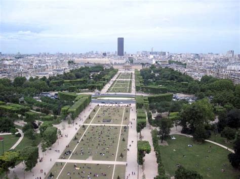 Эйфелева башня Франция описание фото где находится на карте как