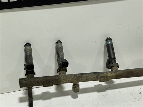 99 06 00 01 02 03 04 05 Jeep Wrangler Tj 40 Fuel Rail W Injectors