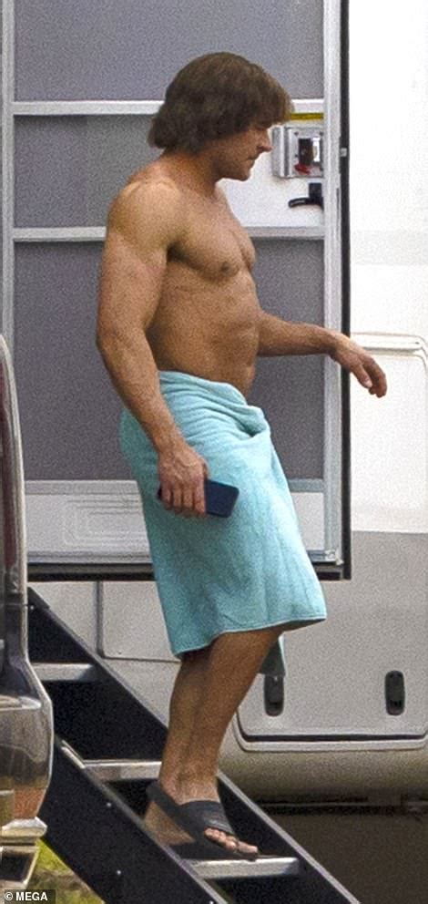 Exc Zac Efron Looks Unrecognizable As He Debuts Extremely Beefed Up
