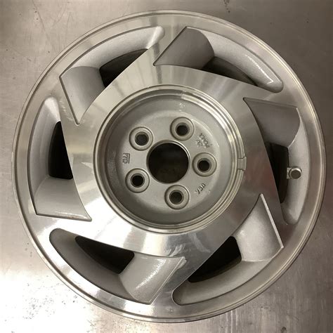 1992 1994 Oldsmobile Cutlass Machined Silver Oem Wheel 15” Factory Rim