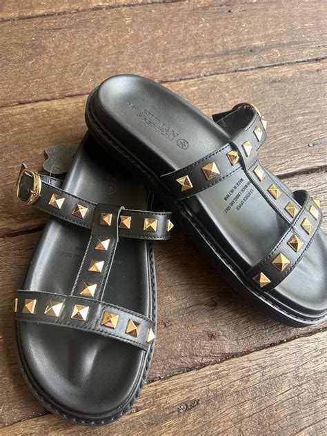 Peyton Slides Black Bella Bootique