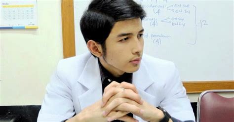 Heboh Foto Syur Diduga Dokter Aditya Surya Dengan Pria Netizen Dibuat Syok Rupanya Gay Blue Hub