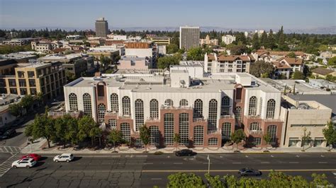 Data Analysis Giant Palantir Is Moving Its Headquarters From Palo Alto