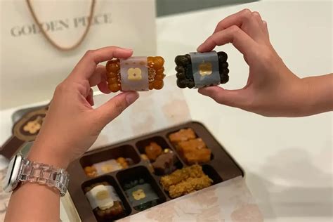 Golden Piece Yakgwa Korean Traditional Dessert Cafe In Hannam Seoul