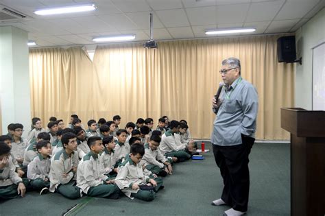 School Director Greenview Islamic International School