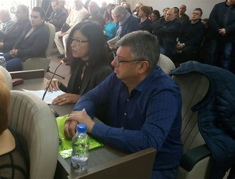 Съветнците от Коалиция „Народен съюз за Враца демонстративно напуснаха заседанието за бюджета