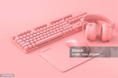 마우스 키보드 조이스틱과 같은 게이머 작업 공간과 기어의 최고 보기 3차원 형태에 대한 스톡 사진 및 기타 이미지 3차원