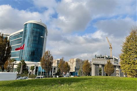 İstinye University صفا لأفضل الجامعات التركية 2025