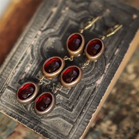 Regency” Earrings Siam Ruby Extra Glam Hedgerow Rose®